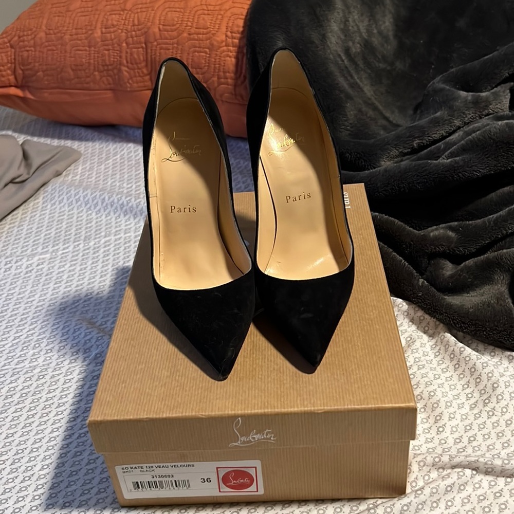 Christian Louboutin So Kate Suede Pumps. - Gem